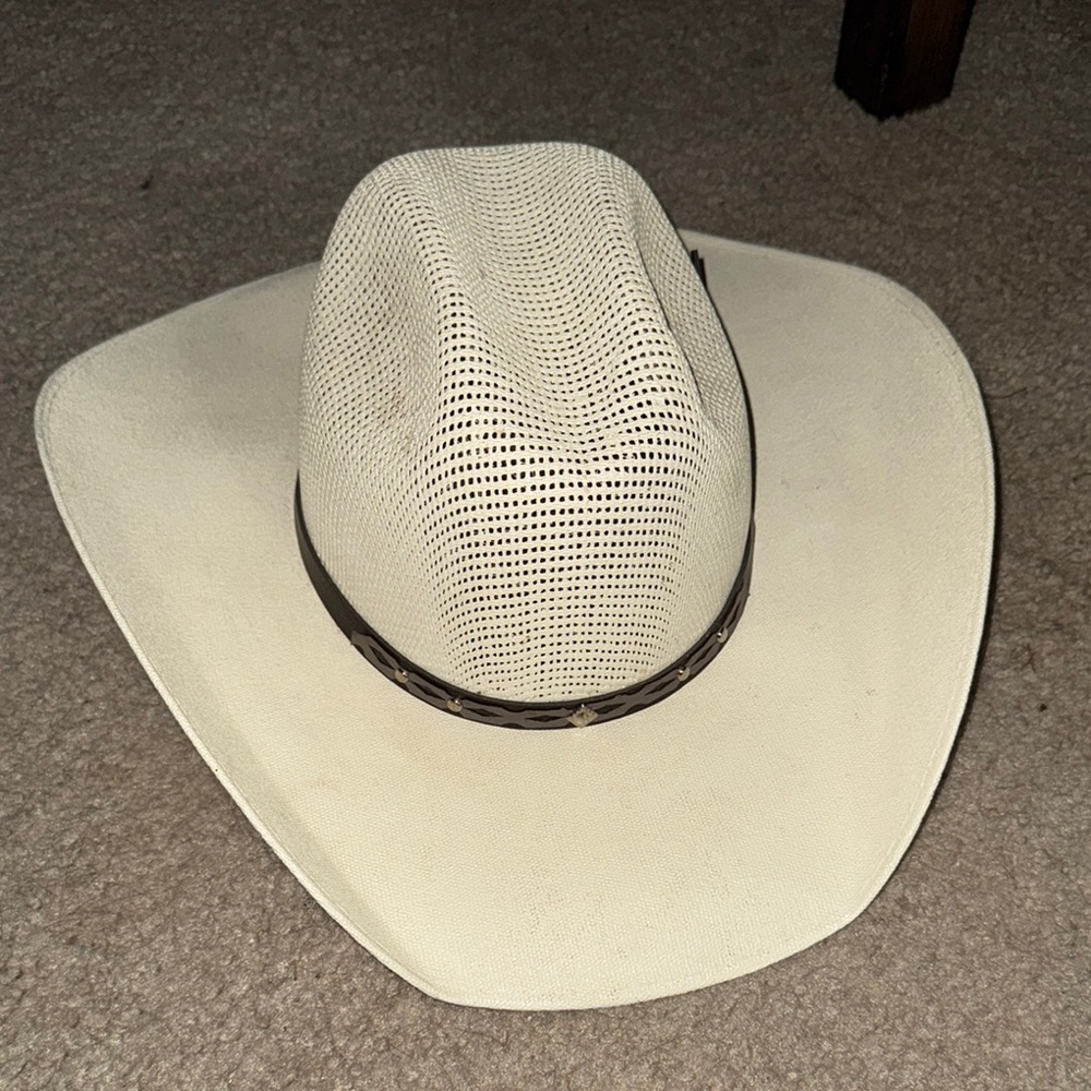 Classic Cream Cowboy Hat - Gem